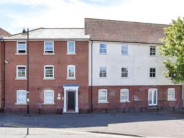 2 Bedroom Apartment Flat