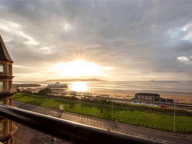 2 Bedroom Apartment Flat