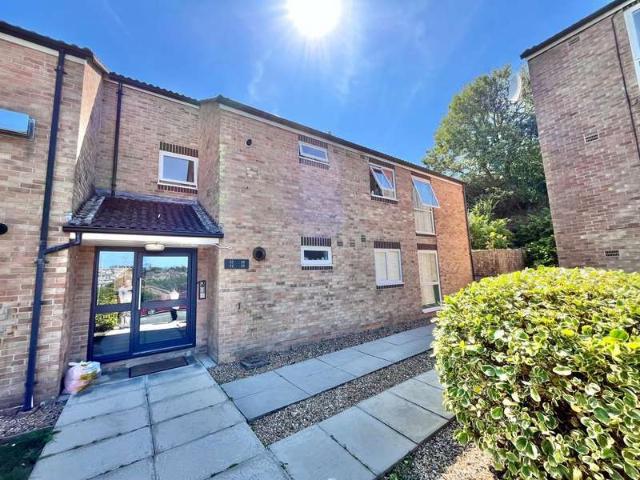 2 Bedroom Apartment Flat