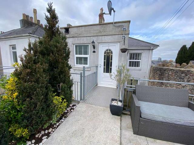2 Bedroom Apartment Flat