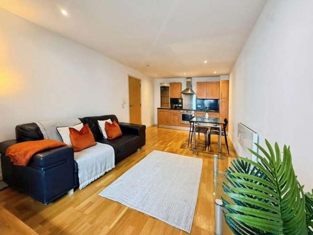 2 Bedroom Apartment Flat
