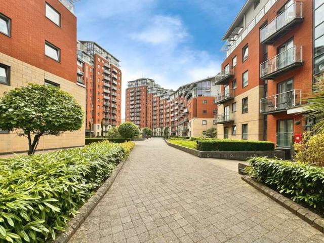 2 Bedroom Apartment Flat