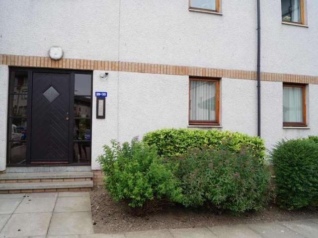 2 Bedroom Apartment Flat