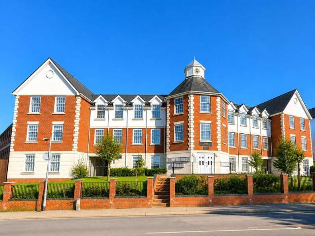 2 Bedroom Apartment Flat