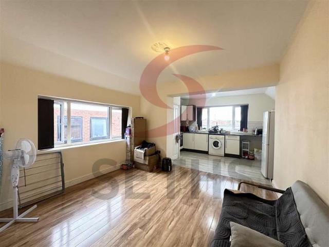 2 Bedroom Apartment Flat