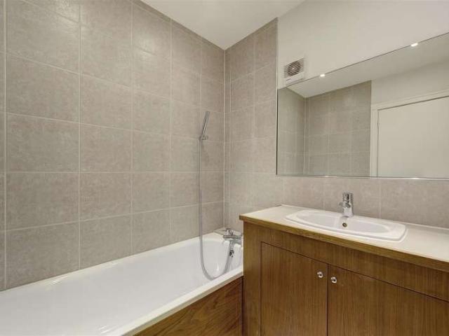 2 Bedroom Apartment Flat
