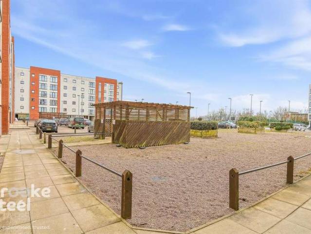 2 Bedroom Apartment Flat
