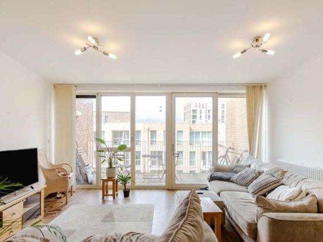 2 Bedroom Apartment Flat