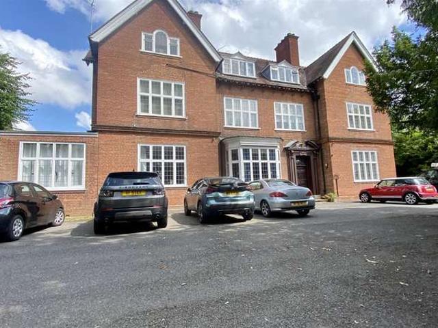 2 Bedroom Apartment Flat