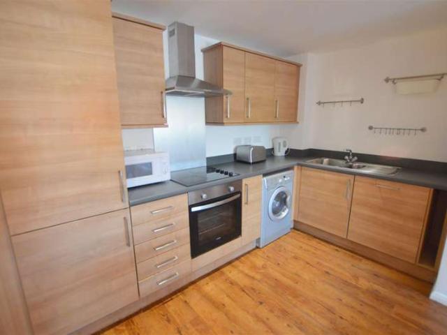 2 Bedroom Apartment Flat