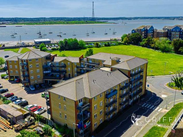 2 Bedroom Apartment Flat