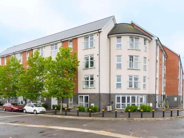 2 Bedroom Apartment Flat