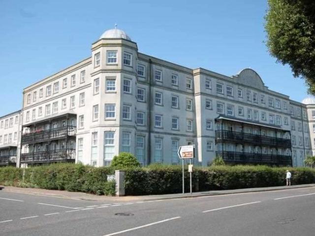 2 Bedroom Apartment Flat