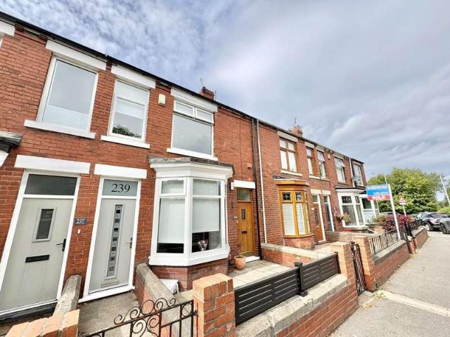 2 Bedroom Apartment Flat