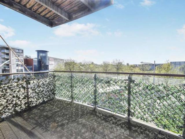 2 Bedroom Apartment Flat