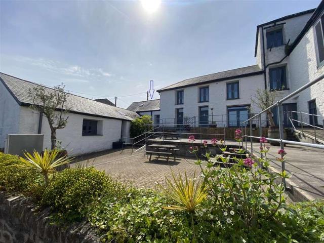 2 Bedroom Apartment Flat