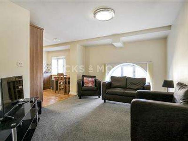 2 Bedroom Apartment Flat