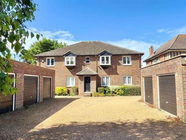 2 Bedroom Apartment Flat