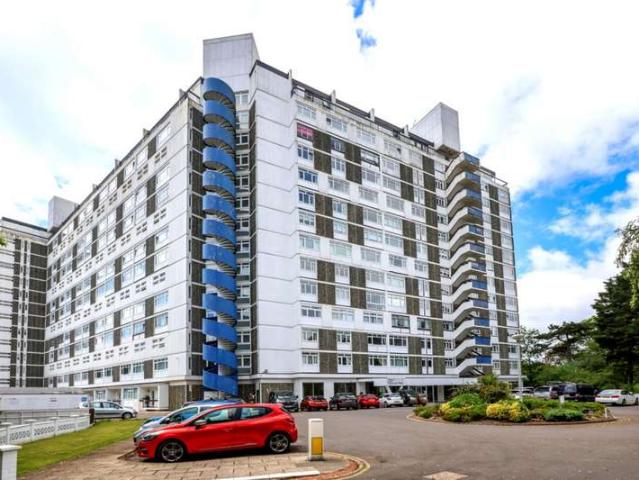 2 Bedroom Apartment Flat