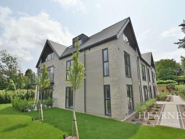 2 Bedroom Apartment Flat