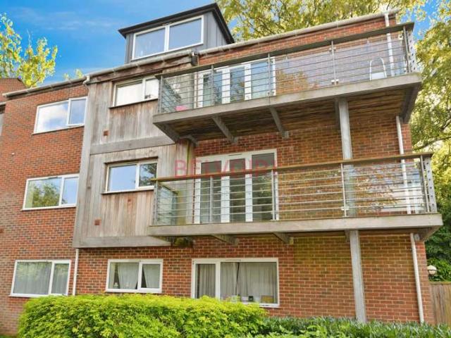 2 Bedroom Apartment Flat
