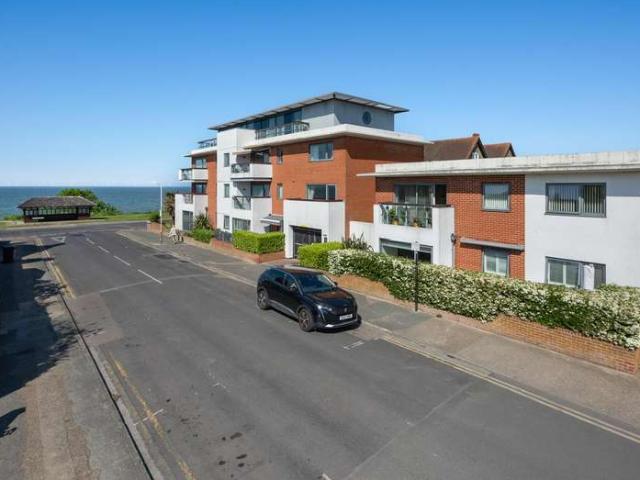 2 Bedroom Apartment Flat