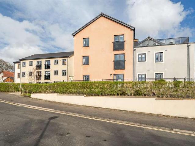 2 Bedroom Apartment Flat
