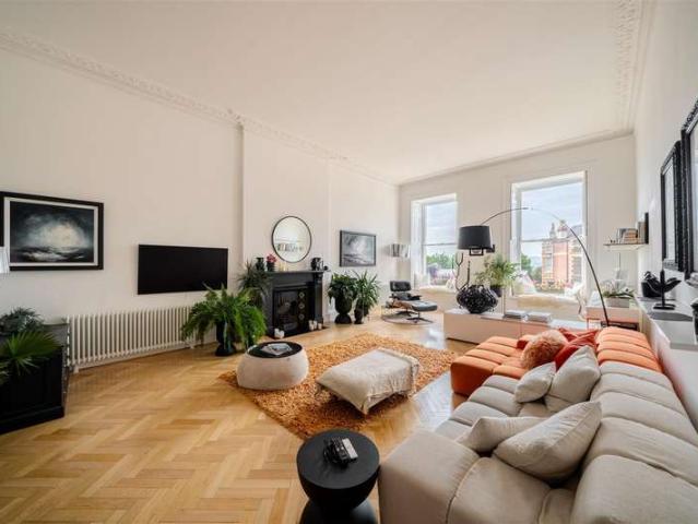 2 Bedroom Apartment Flat