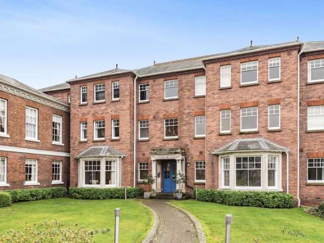 2 Bedroom Apartment Flat