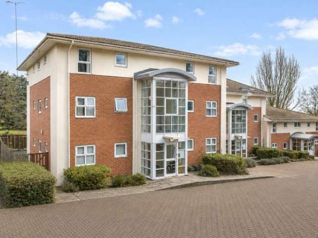 2 Bedroom Apartment Flat