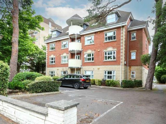2 Bedroom Apartment Flat