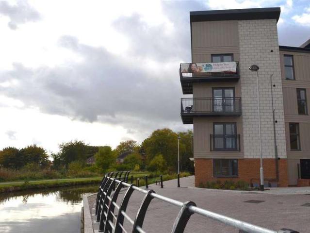 2 Bedroom Apartment Flat