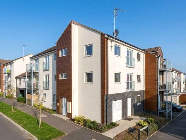 2 Bedroom Apartment Flat