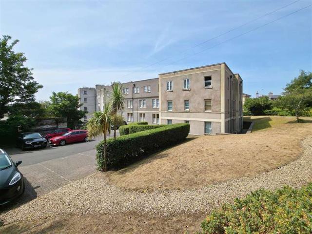 2 Bedroom Apartment Flat
