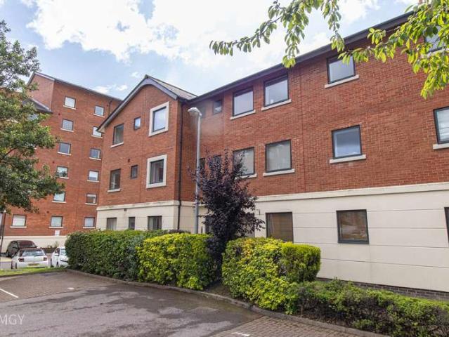 2 Bedroom Apartment Flat