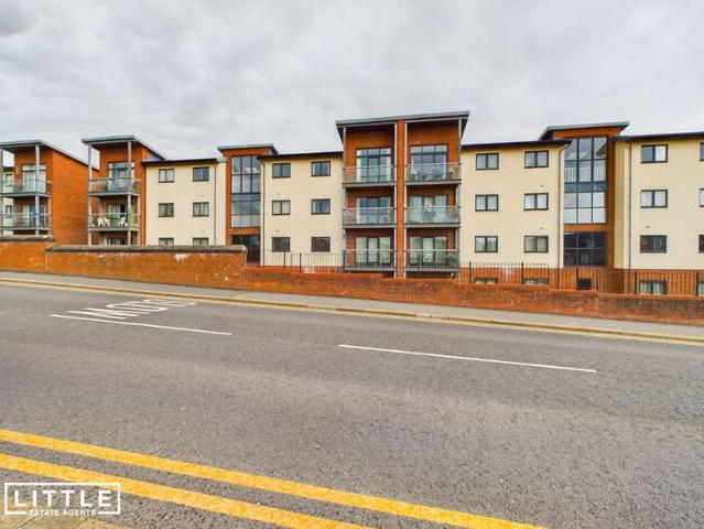 2 Bedroom Apartment Flat