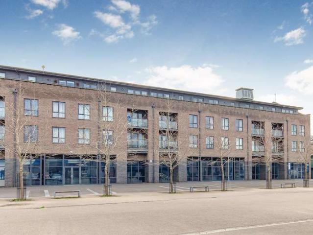 2 Bedroom Apartment Flat