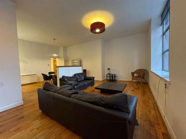 2 Bedroom Apartment Flat