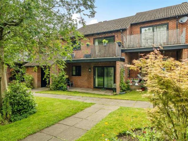 2 Bedroom Apartment Flat