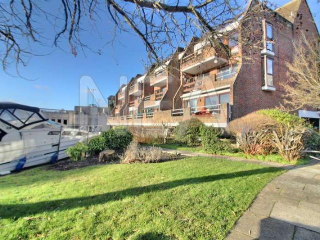 2 Bedroom Apartment Flat