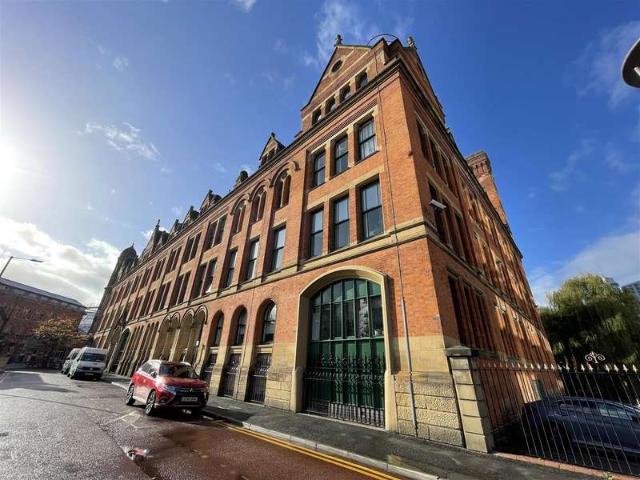 2 Bedroom Apartment Flat