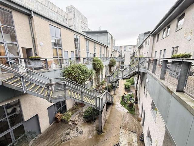 2 Bedroom Apartment Flat