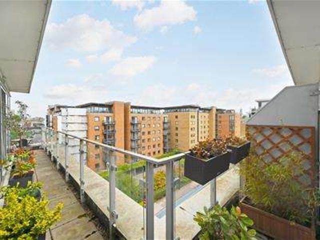 2 Bedroom Apartment Flat
