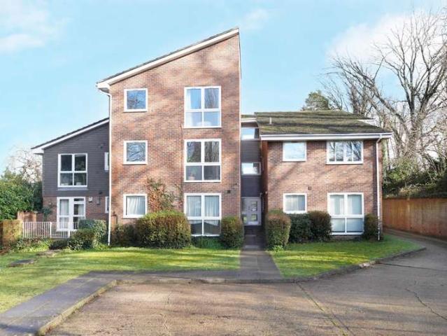 2 Bedroom Apartment Flat