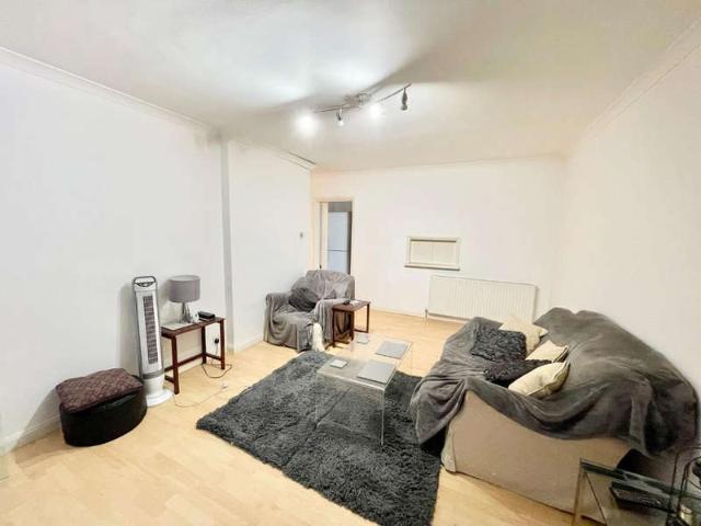 2 Bedroom Apartment Flat