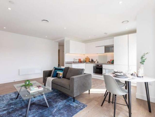 2 Bedroom Apartment Flat