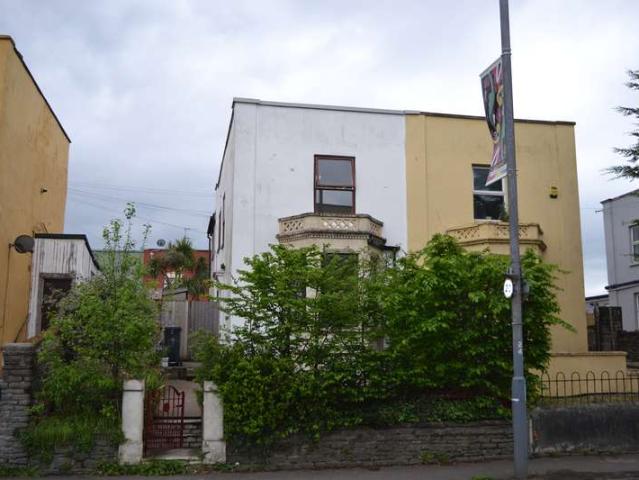 2 Bedroom Apartment Flat