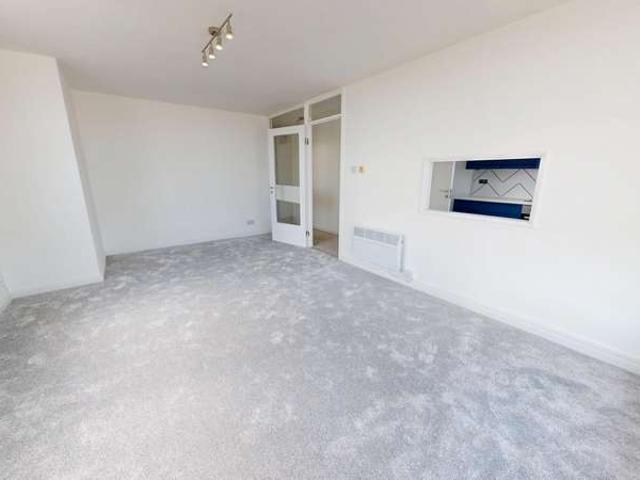 2 Bedroom Apartment Flat