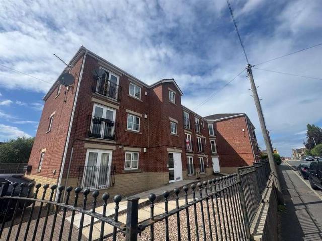 2 Bedroom Apartment Flat