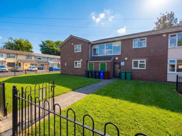 2 Bedroom Apartment Flat